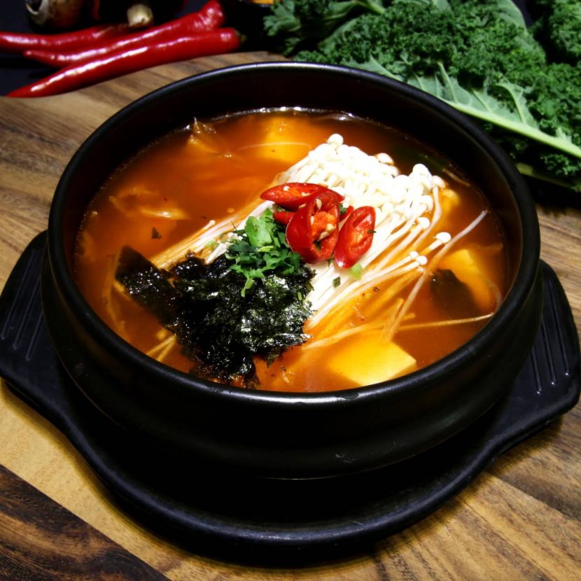 Kimchi Stew 김치찌개 – Daehwa Vegetarian Restaurant
